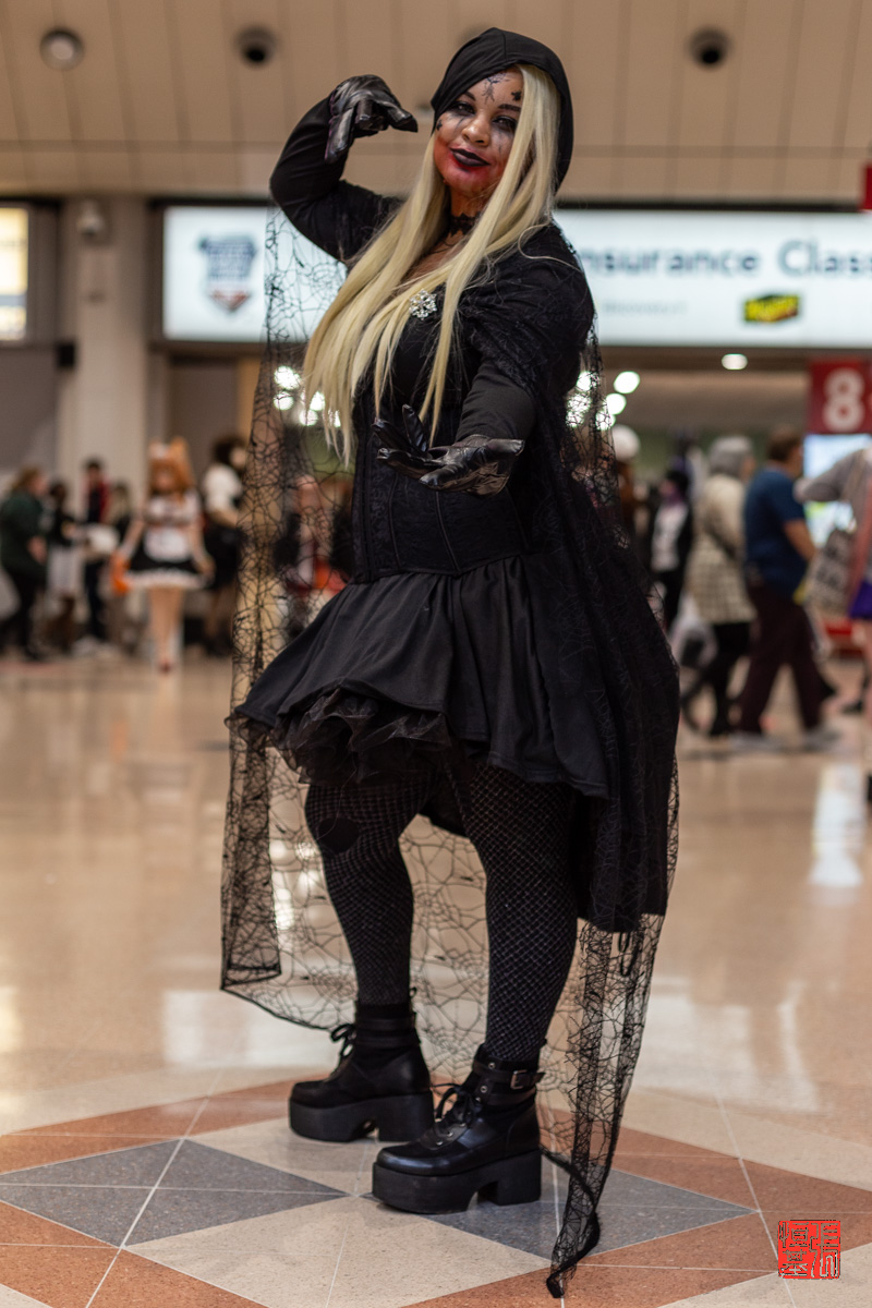 Bela Dimitrescu / Resident Evil VIII by Wildddcreative – Food and Cosplay