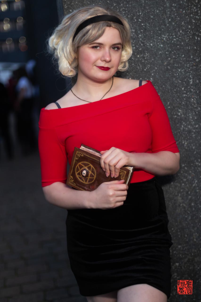 Sabrina Spellman / Chilling Adventures of Sabrina by Pages of Izzy ...