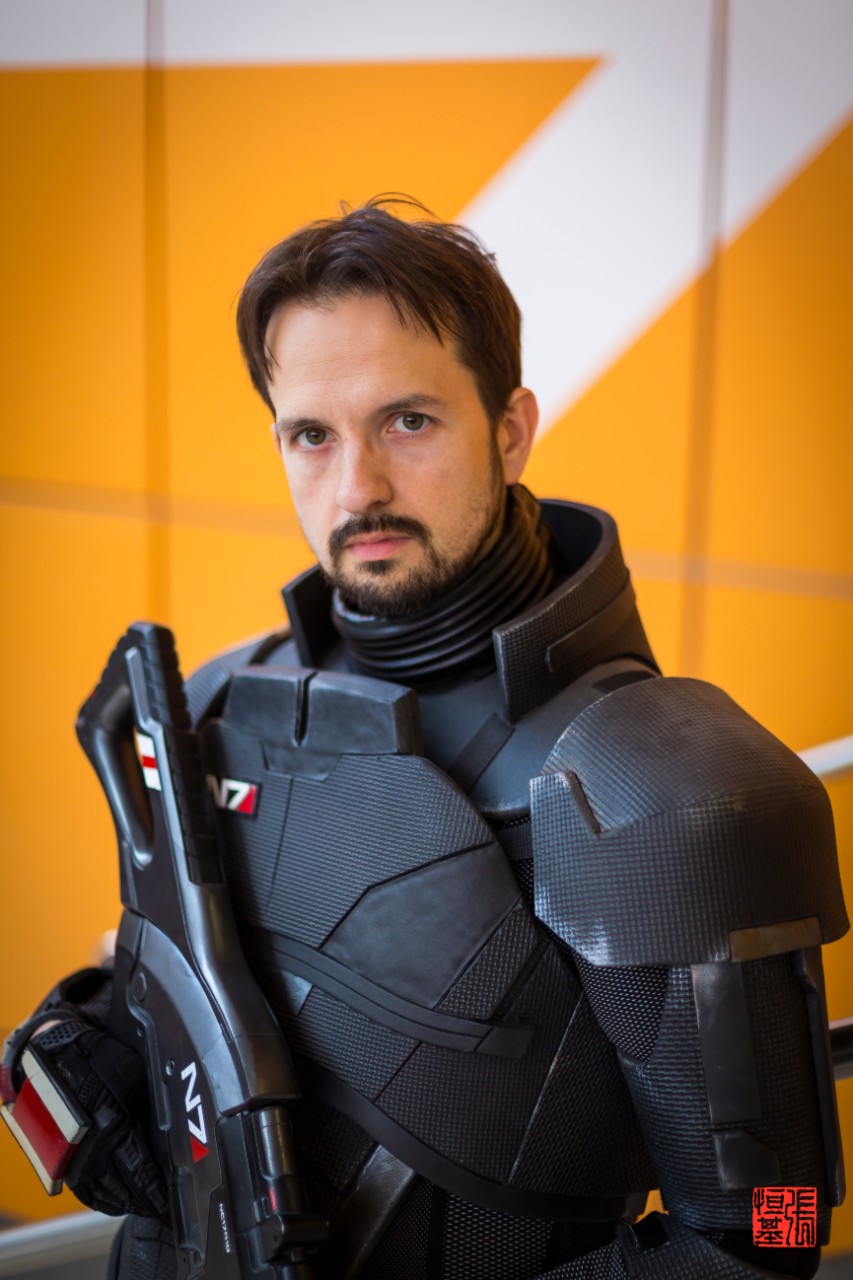 Commander Shepard / Mass Effect by Hood Cosplay – Food and Cosplay