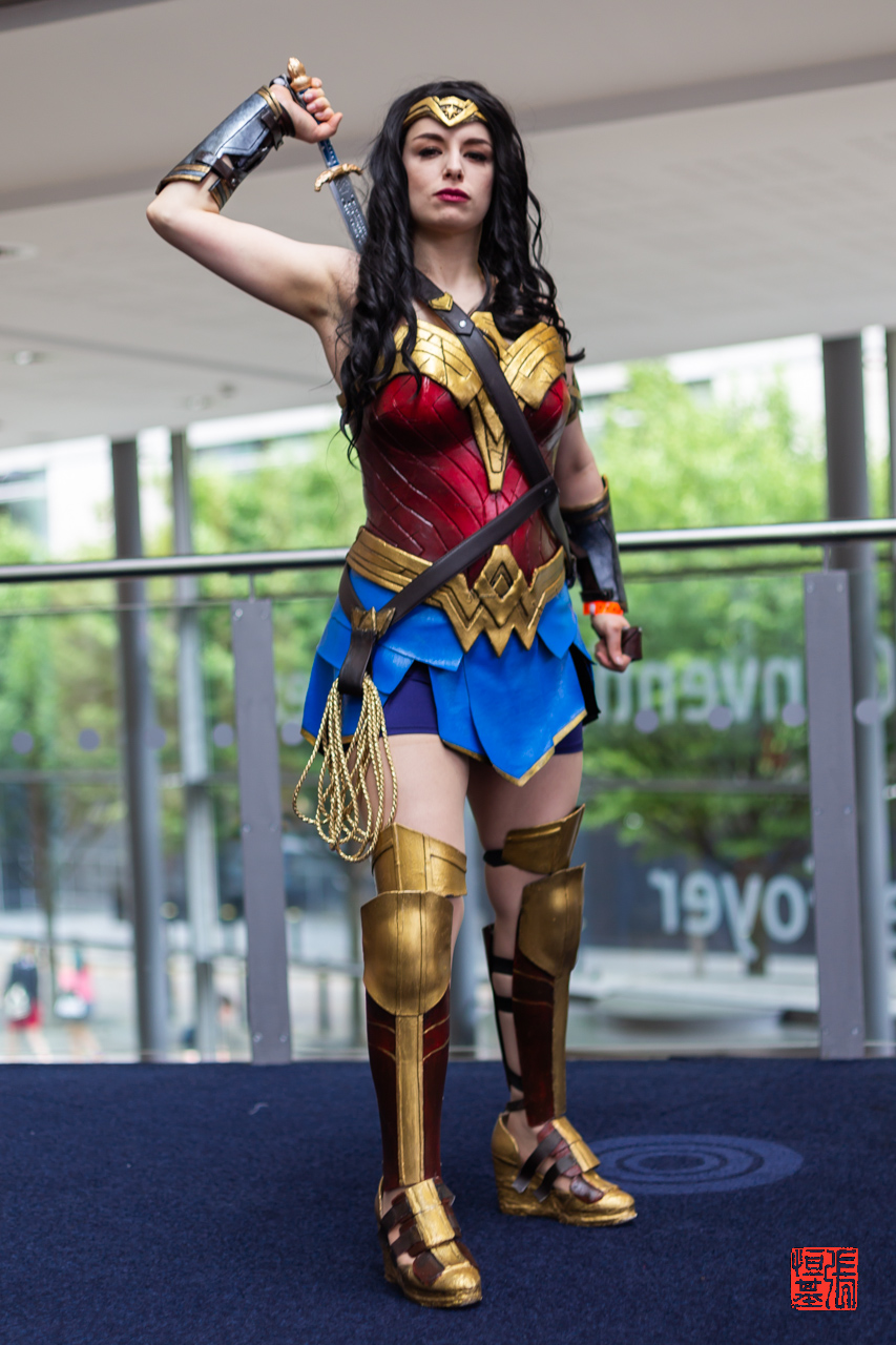Wonder Woman by Zara Jane Fox – Food and Cosplay